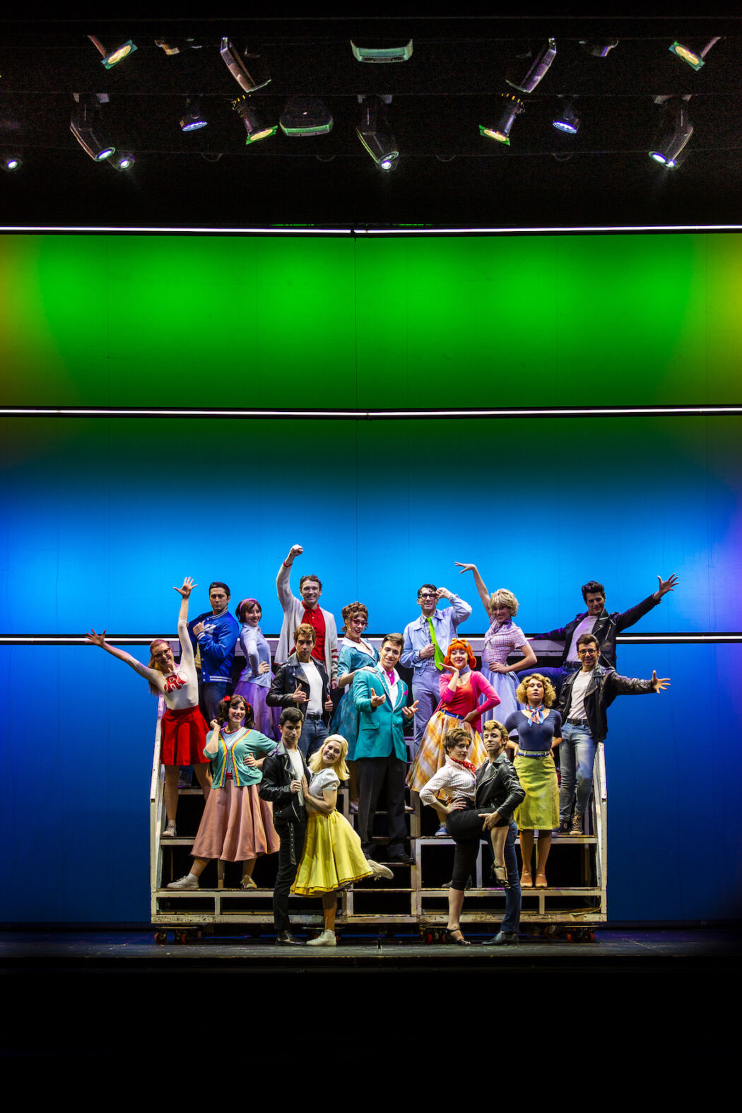 Sul palco del Valli Grease Il Musical | 24Emilia