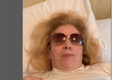 Iva Zanicchi: orribile caduta dalle scale. Ora sono immbobile a letto ...