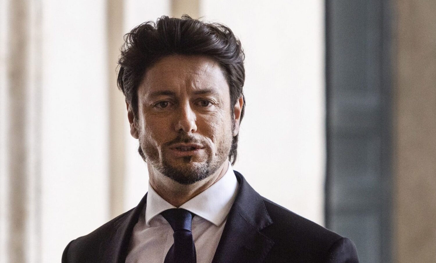 Il Pd modenese contro il compagno della premier: “Da Giambruno parole ...