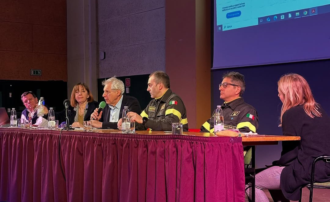 Incendio Inalca Reggio, il sindaco Massari insiste: “Esclusi pericoli ...